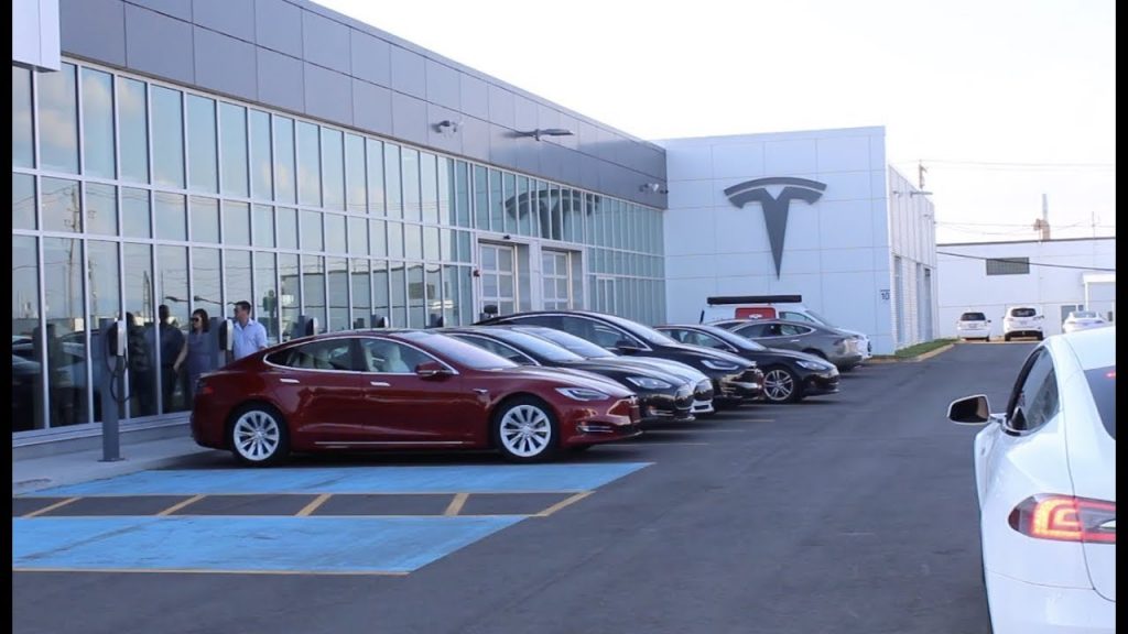 Tesla to open temporary Victoria, BC location during construction of ...