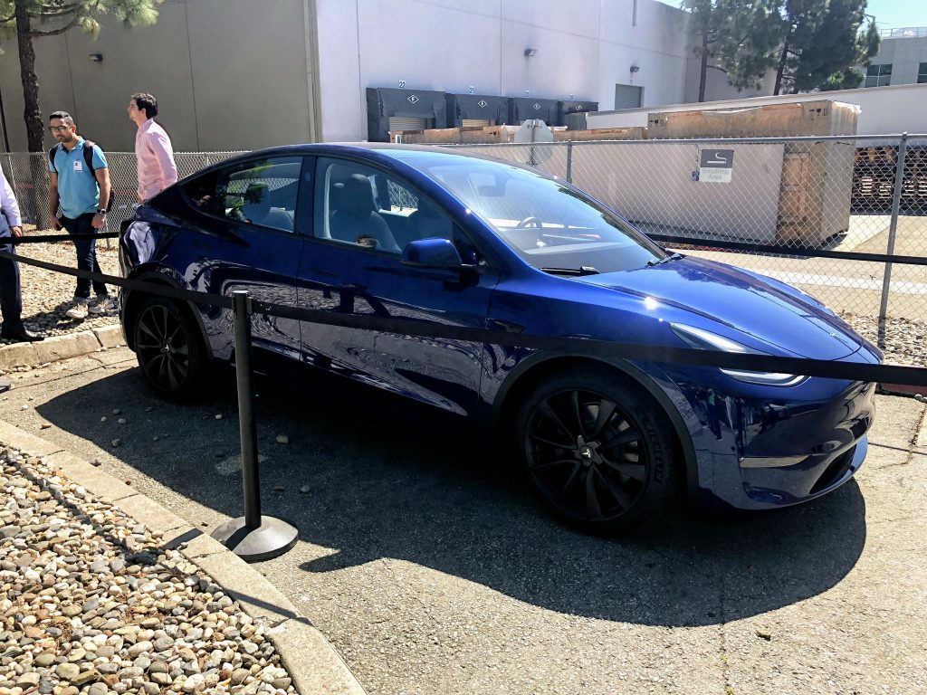 Up close look at the 3rd row seats in the Tesla Model Y - Drive Tesla ...