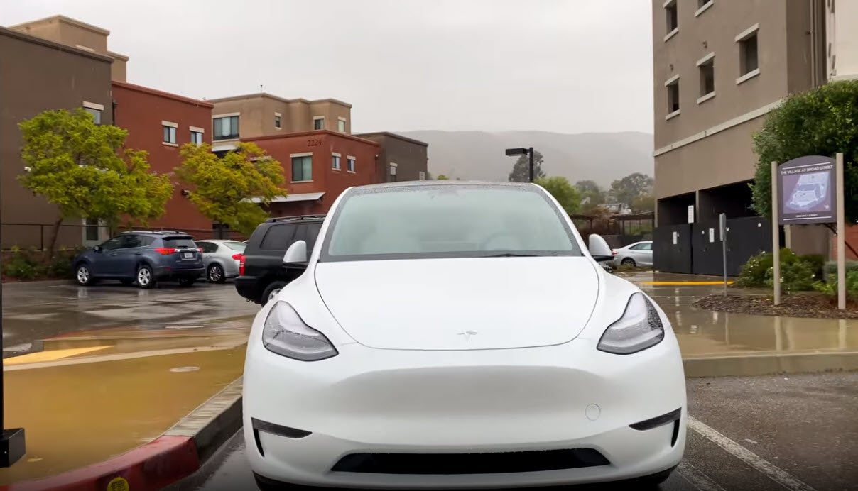 White Dual Motor Performance Model Y spotted in California - Drive Tesla