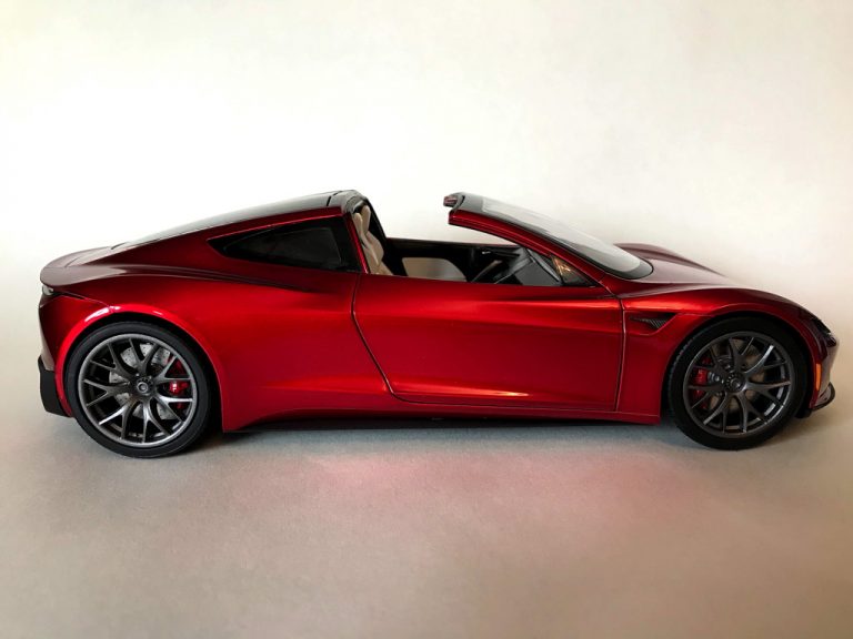 Up close look at the Tesla Roadster 1:18 scale diecast - Drive Tesla