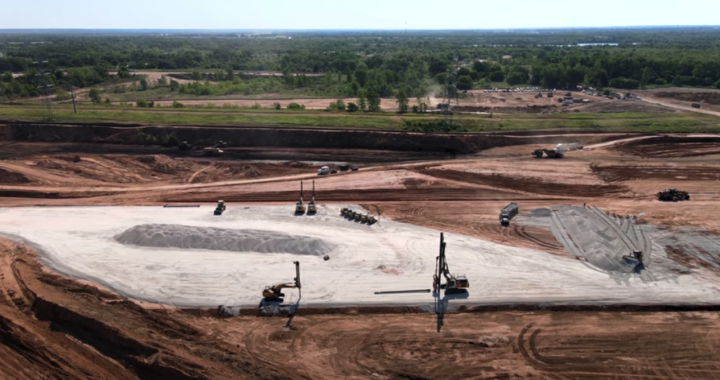 Tesla Gigafactory Texas construction progresses quickly as pile drivers ...