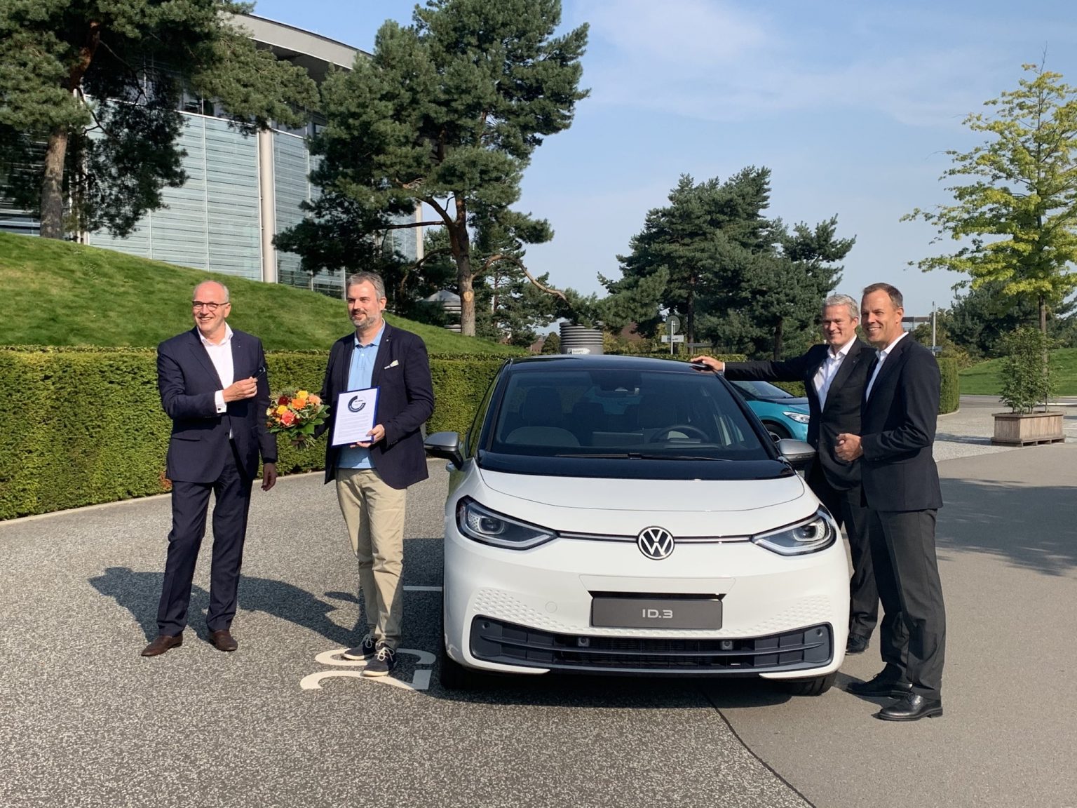 Volkswagen shows off first megacast that will underpin Trinity EV ...