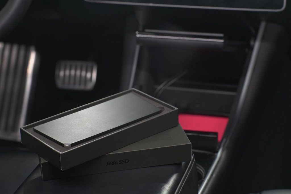 Jeda launches new SSD storage device for your Tesla Model 3/Y - save ...