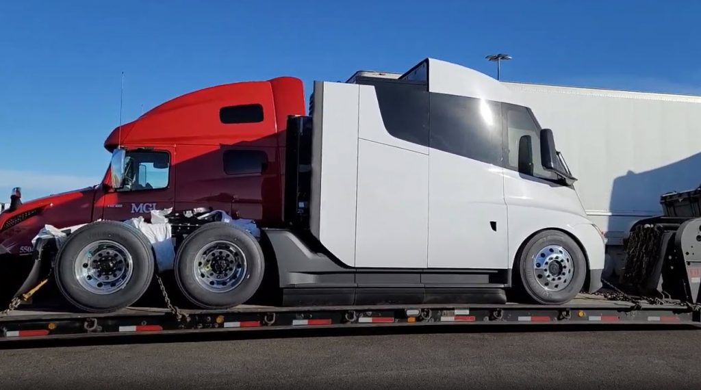 Tesla delivers first Semis to PepsiCo, reveals some new details - Drive ...