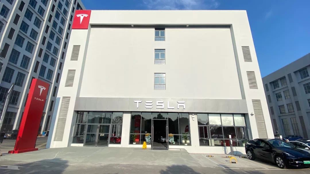 Tesla opens Giga Shanghai 'Experience Store' to showcase what goes into ...