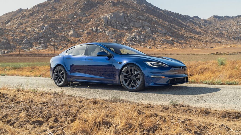 Modified Tesla Model S Plaid hits 216mph (347km/h) [Video] - Drive Tesla