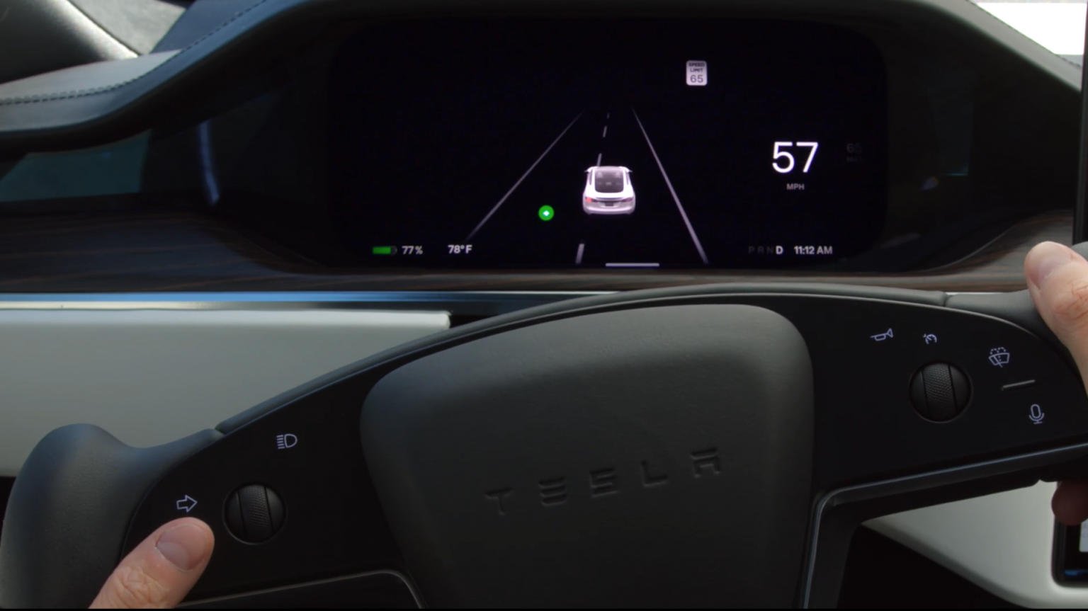 How-to video explains Tesla Auto Shift, yoke steering wheel controls ...
