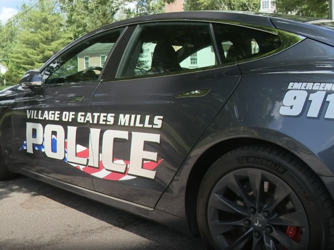 Logan Police Department unveils Tesla Model Y cruiser - Drive Tesla
