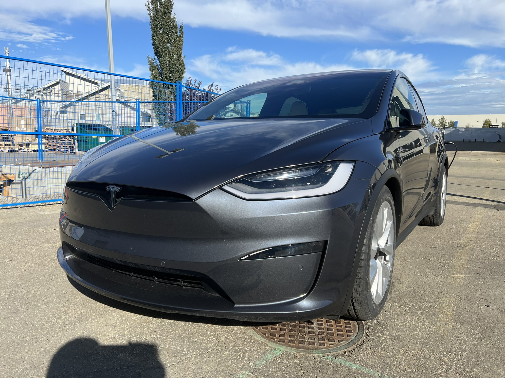 Refresh Tesla Model X spotted in Edmonton, Alberta and Vaughan, Ontario ...