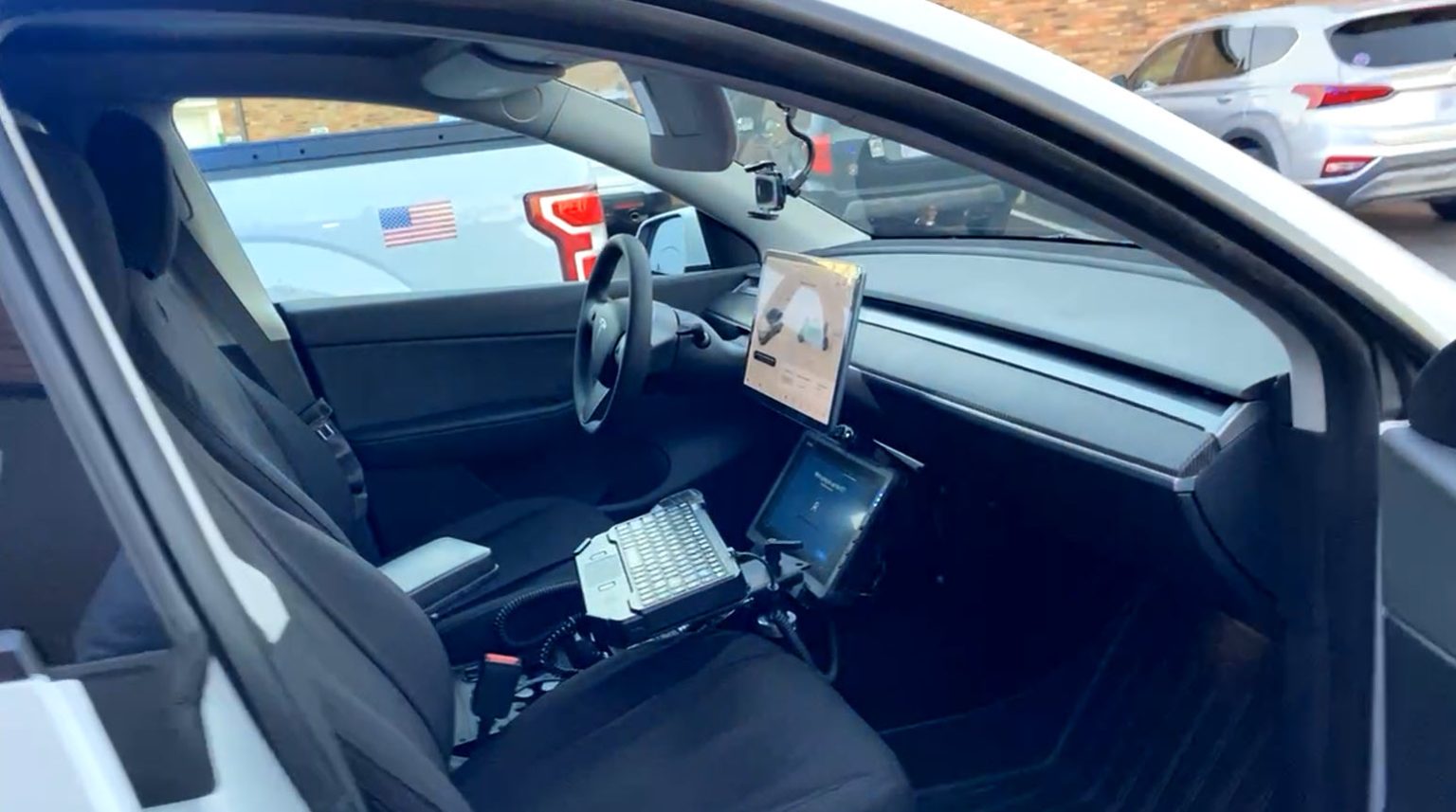 Logan Police Department unveils Tesla Model Y cruiser - Drive Tesla