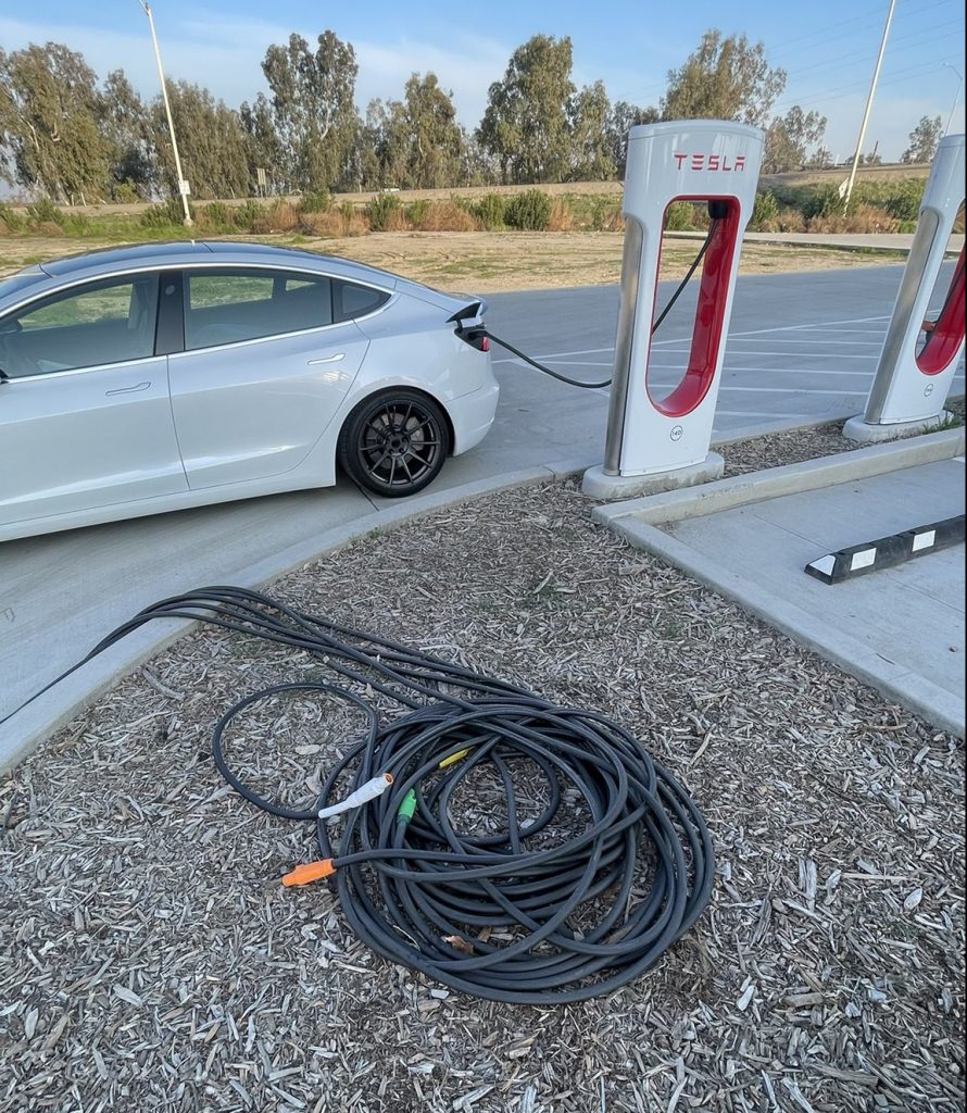 Is Tesla hiding a Semi Megacharger in plain sight at the Firebaugh ...