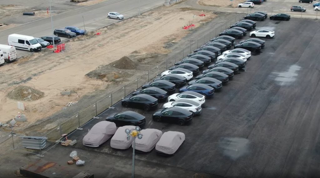 Right-hand drive Tesla Model Ys arrive in the UK - Drive Tesla