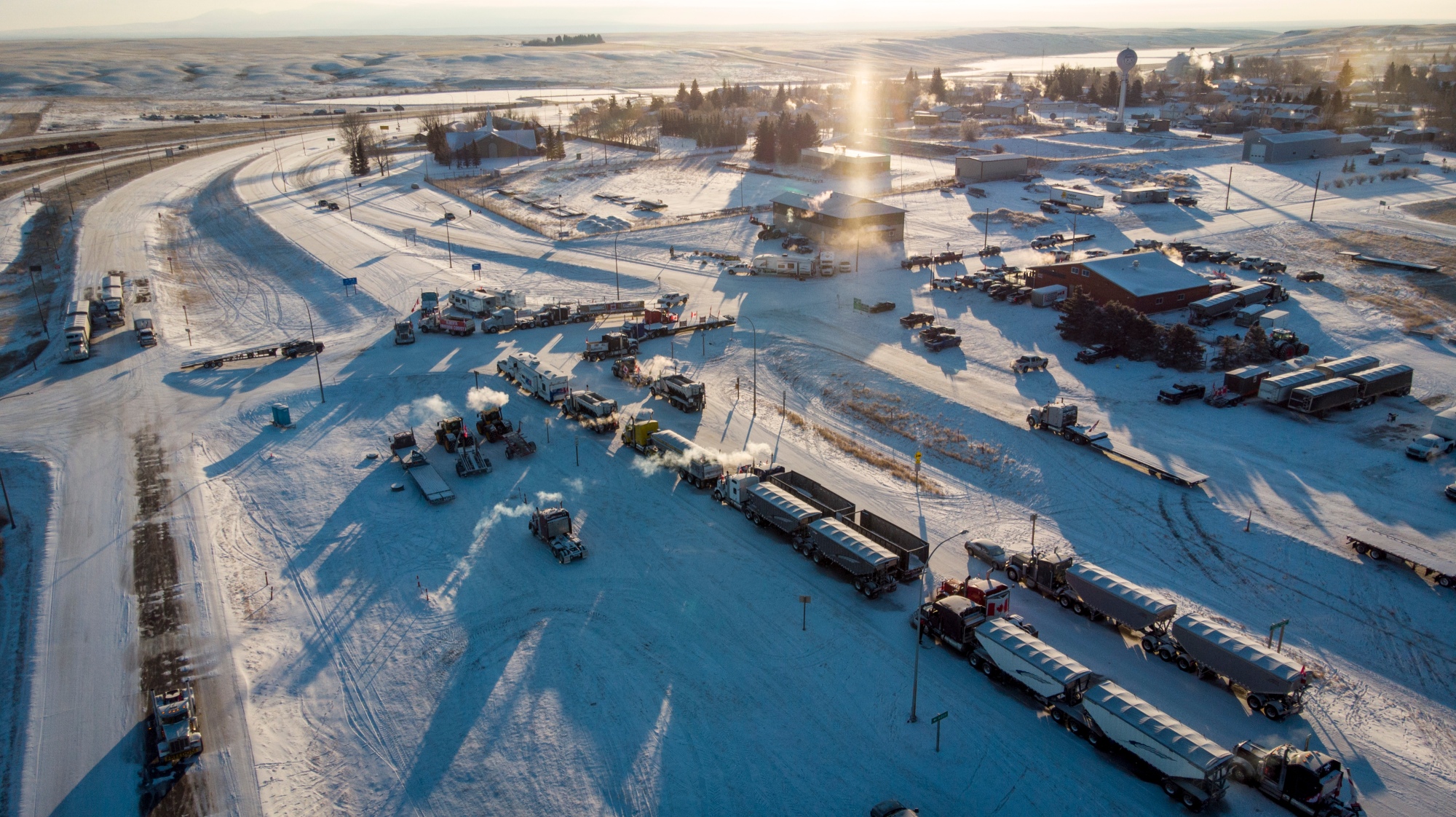 Trucker blockades preventing some Tesla shipments from entering Canada ...