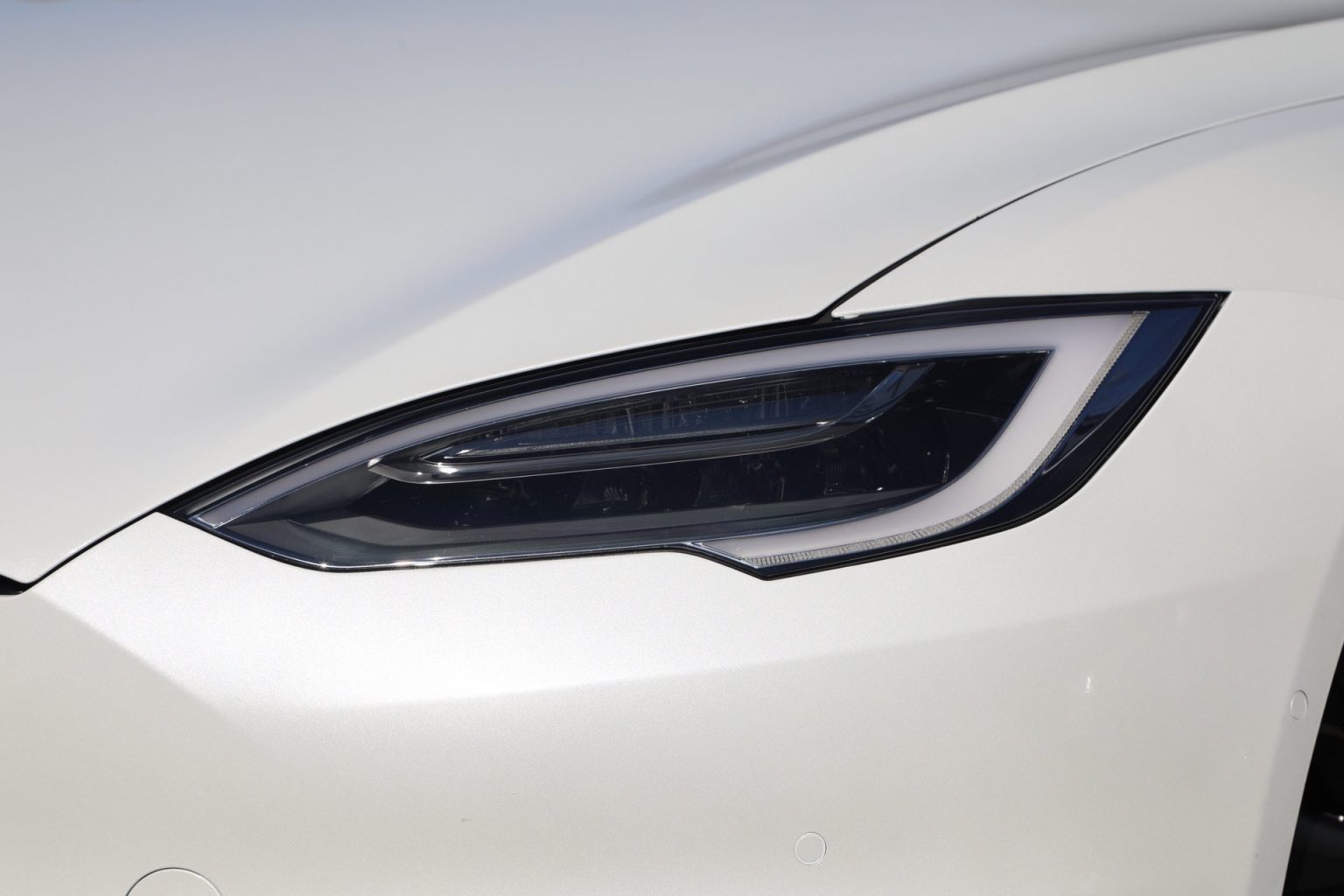 Up-close look at the new Tesla Model S Matrix LED headlights [Photos ...