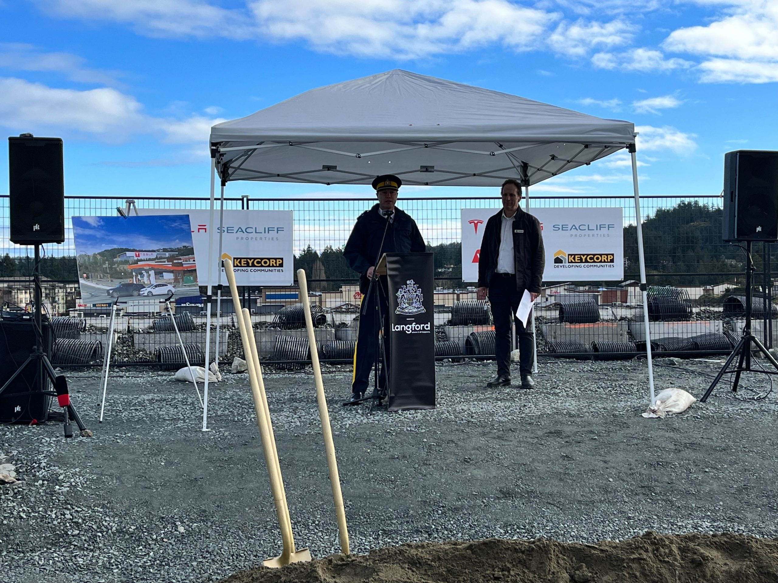 Westshore RCMP adds a Tesla Model Y and Mustang Mach-E to fleet - Drive ...