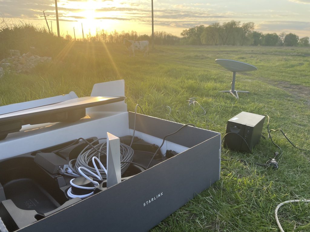 Starlink is offering a limited-time discount on the High Performance ...