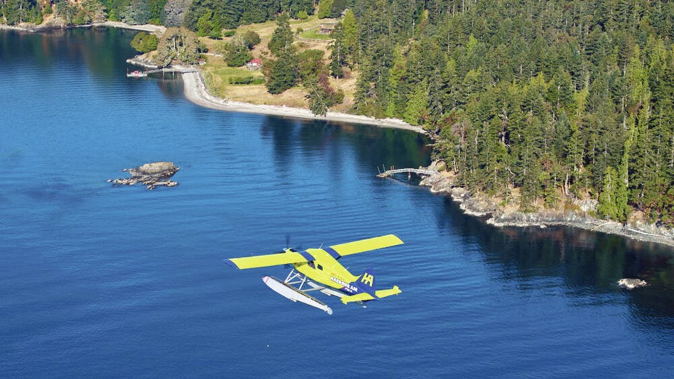 Harbour Air e-Beaver completes flight across the Salish Sea - Drive Tesla