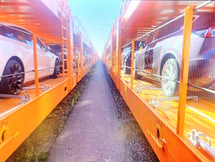 Tesla reveals new Giga Berlin rail logistics concept that significantly ...