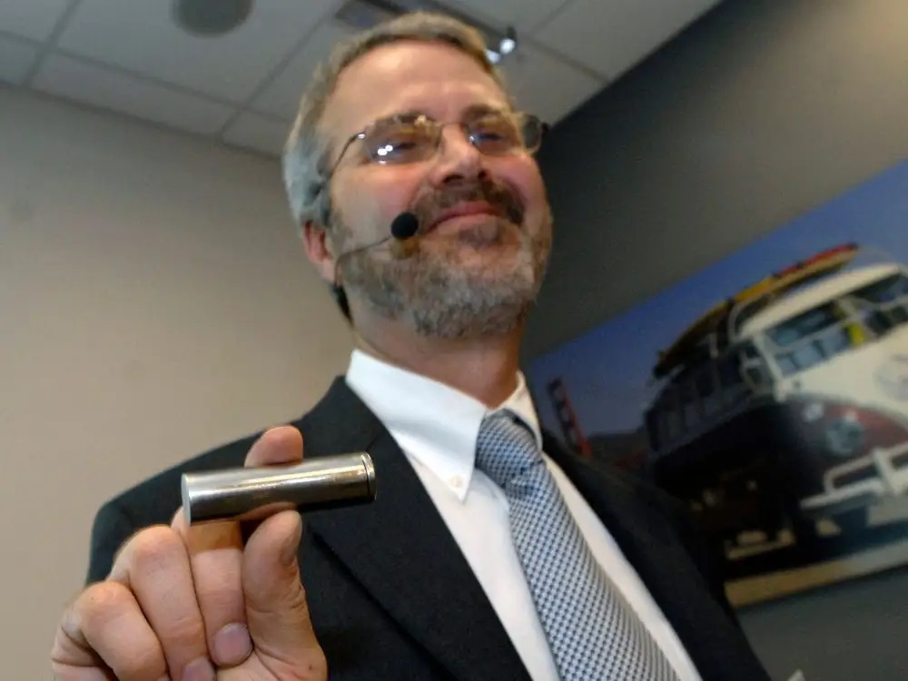 Tesla's co-founder Martin Eberhard hasn't spoken to Elon Musk in 14 ...