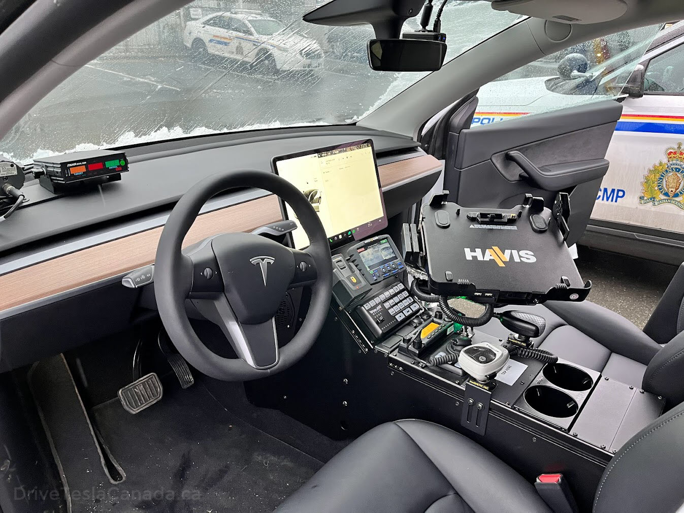 Westshore RCMP add Canada's first Tesla Model Y police cruiser - Drive ...