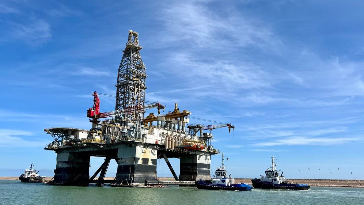 SpaceX sells oil rigs and ditches plans to use them as launch platforms ...