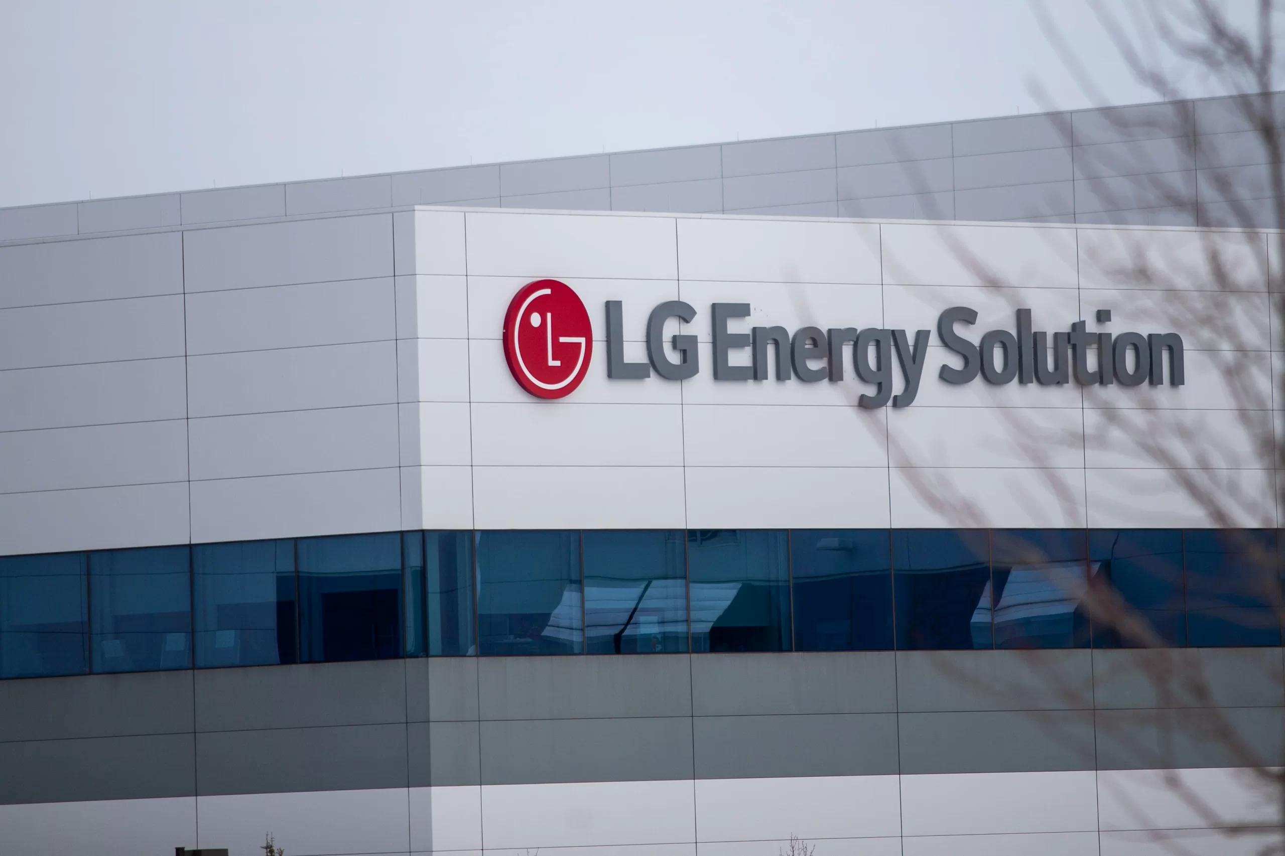 Tesla Secures $4.3 Billion Battery Deal With LG Energy Solution to ...