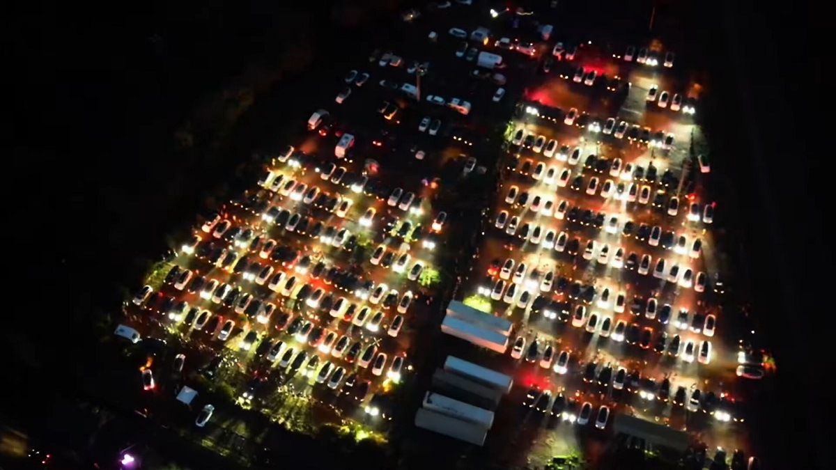 Tesla Light Show World Record Set with 250+ Cars - Drive Tesla