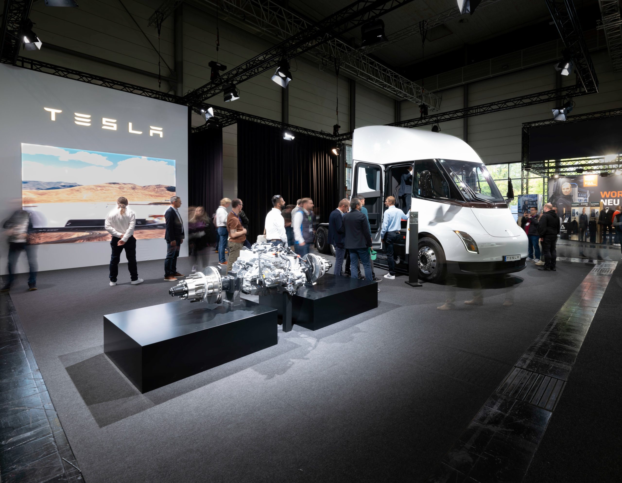 Tesla Semi Debuts at IAA Transportation 2024 in Hanover - Drive Tesla