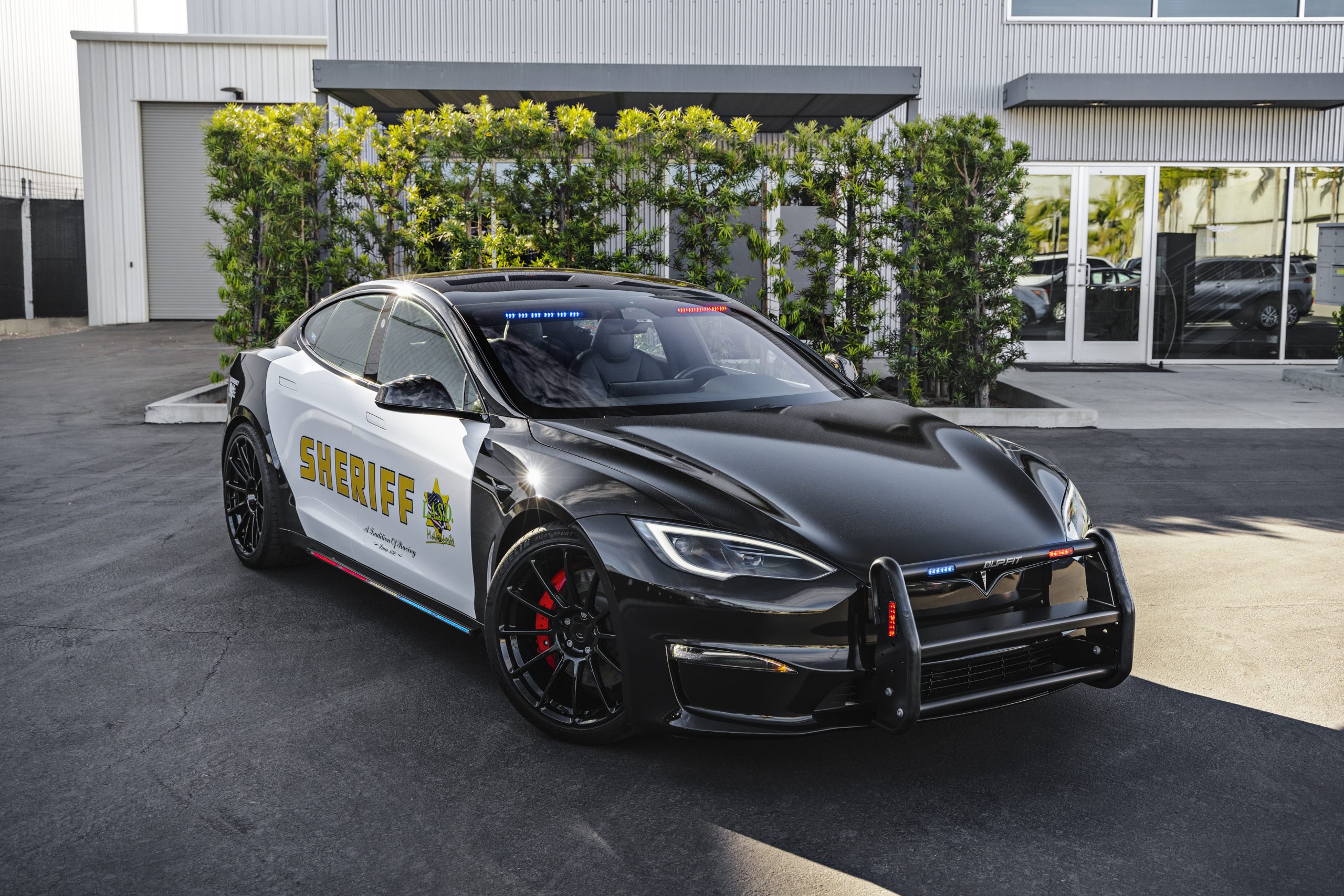 Unplugged Performance Unveils First Tesla Model S Plaid Police Vehicle ...