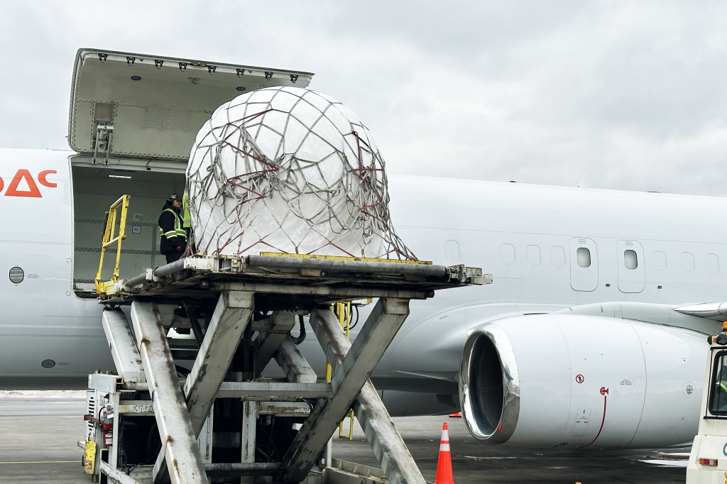 SpaceX Gateway Terminals Arrive in Ungava Bay, Bringing High-Speed ...