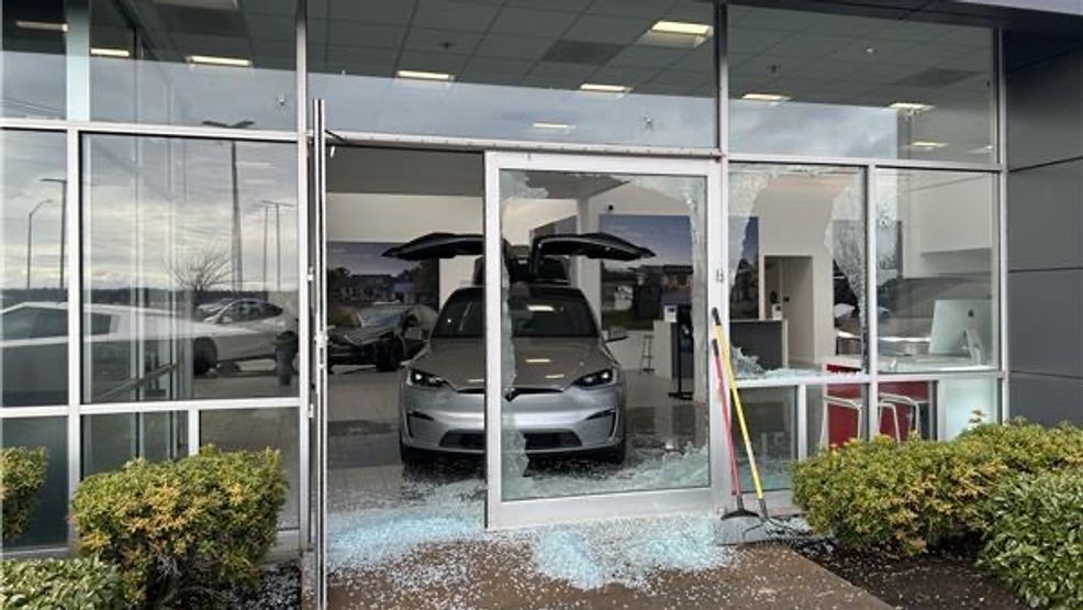 Tesla Store in Oregon Targeted By Gunfire, Second Incident in a Month ...