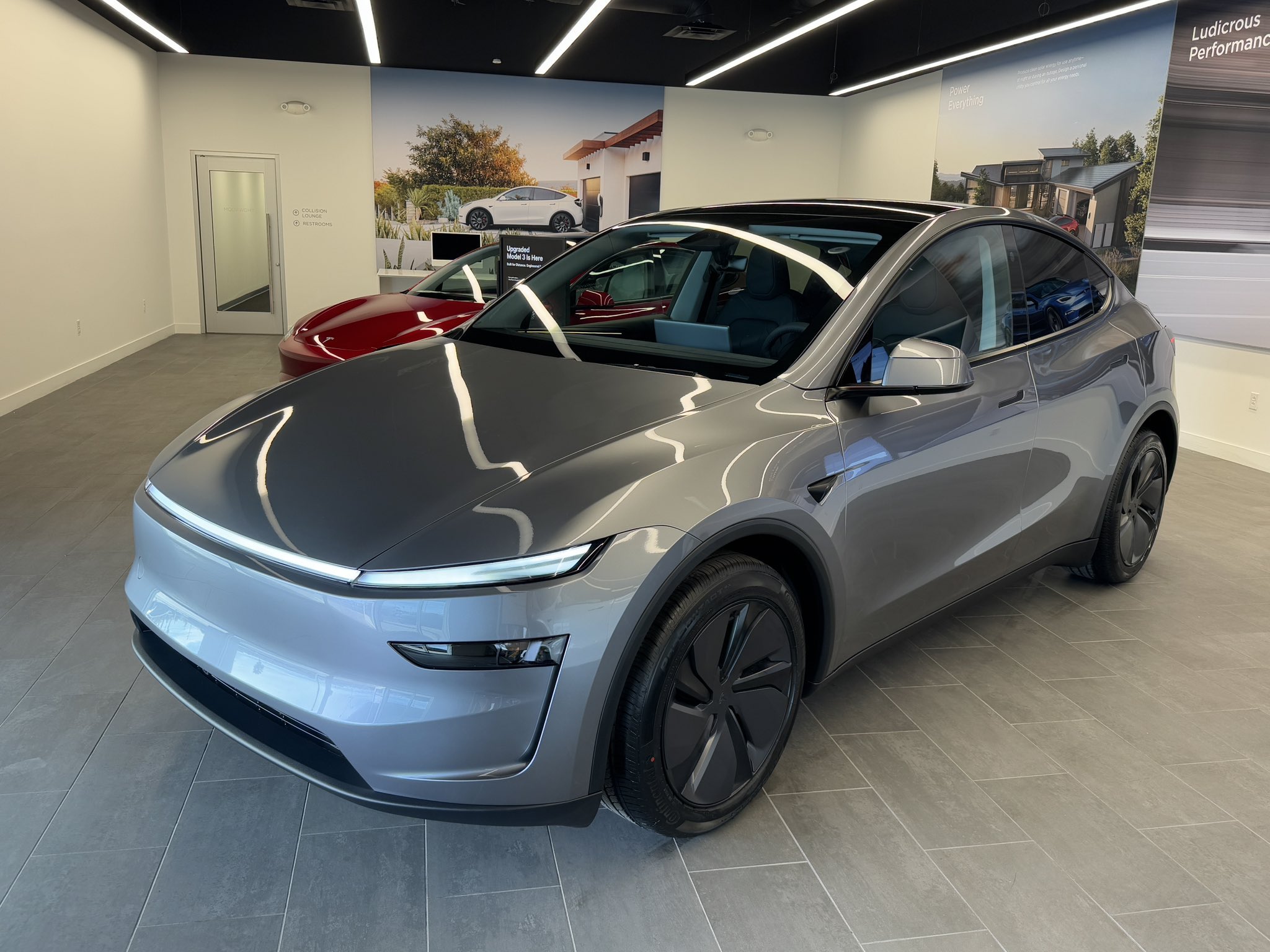 Tesla launches first discounts on new Model Y demo inventory in the U.S ...
